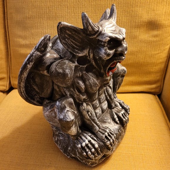 Halloween | Accents | Gargoyle Statue Plastic Led Glowing Red Eyes ...